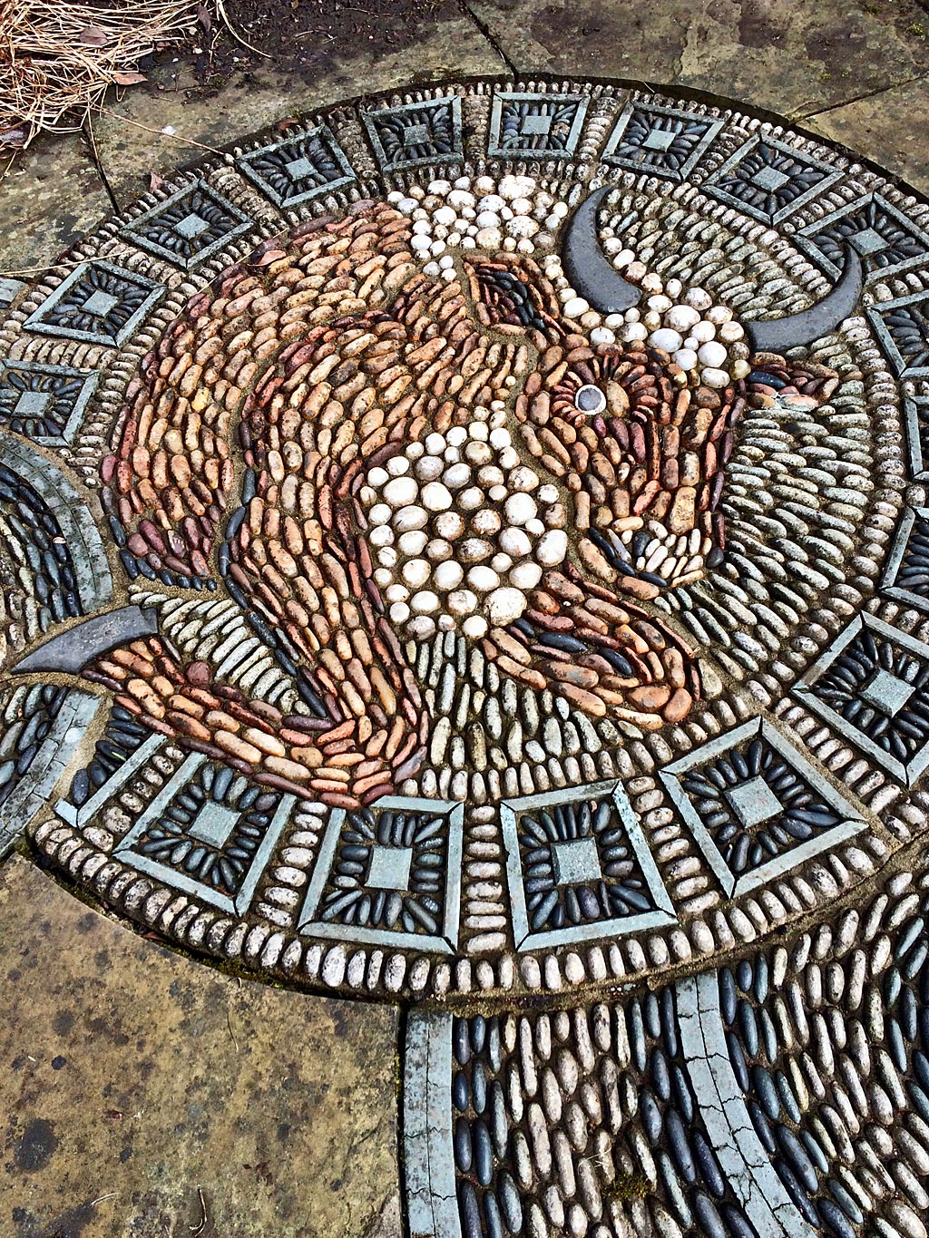 Pebble Mosaic Garden Paving At Gresgarth Hall, Lancashire – Susan Rushton