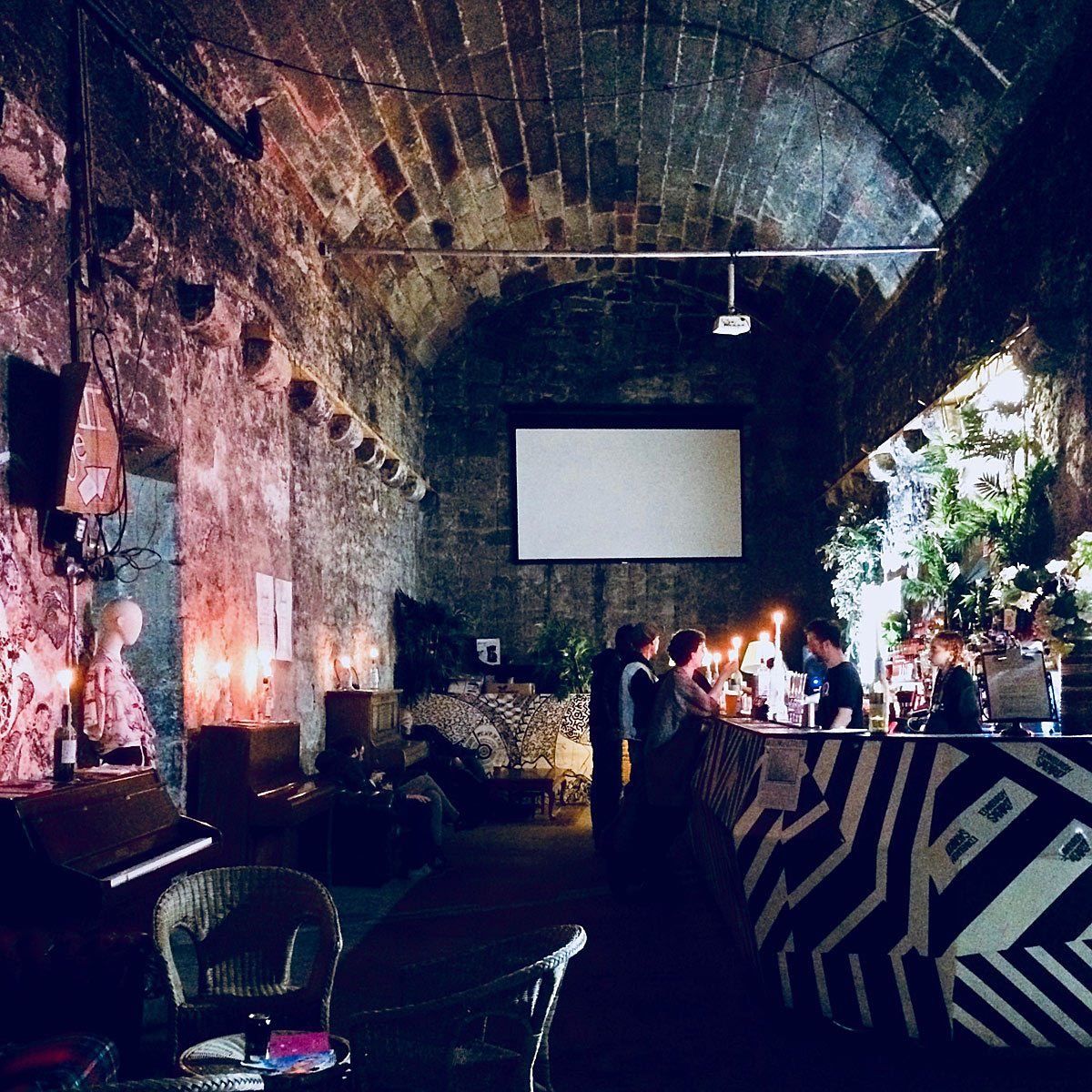 October Lines: Edinburgh Fringe Bar – Susan Rushton