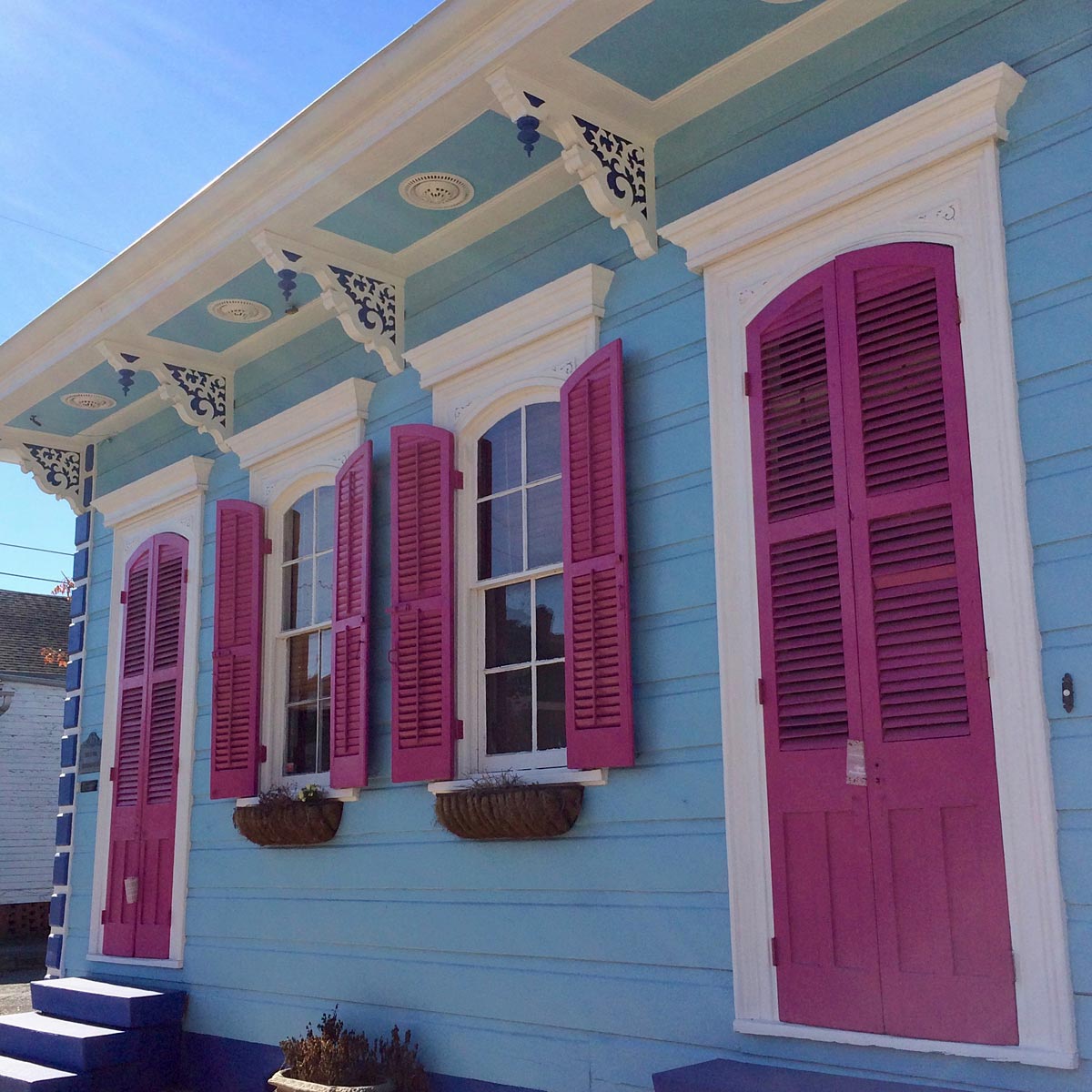 Contrasting House Colours and Trims in New Orleans – Susan Rushton