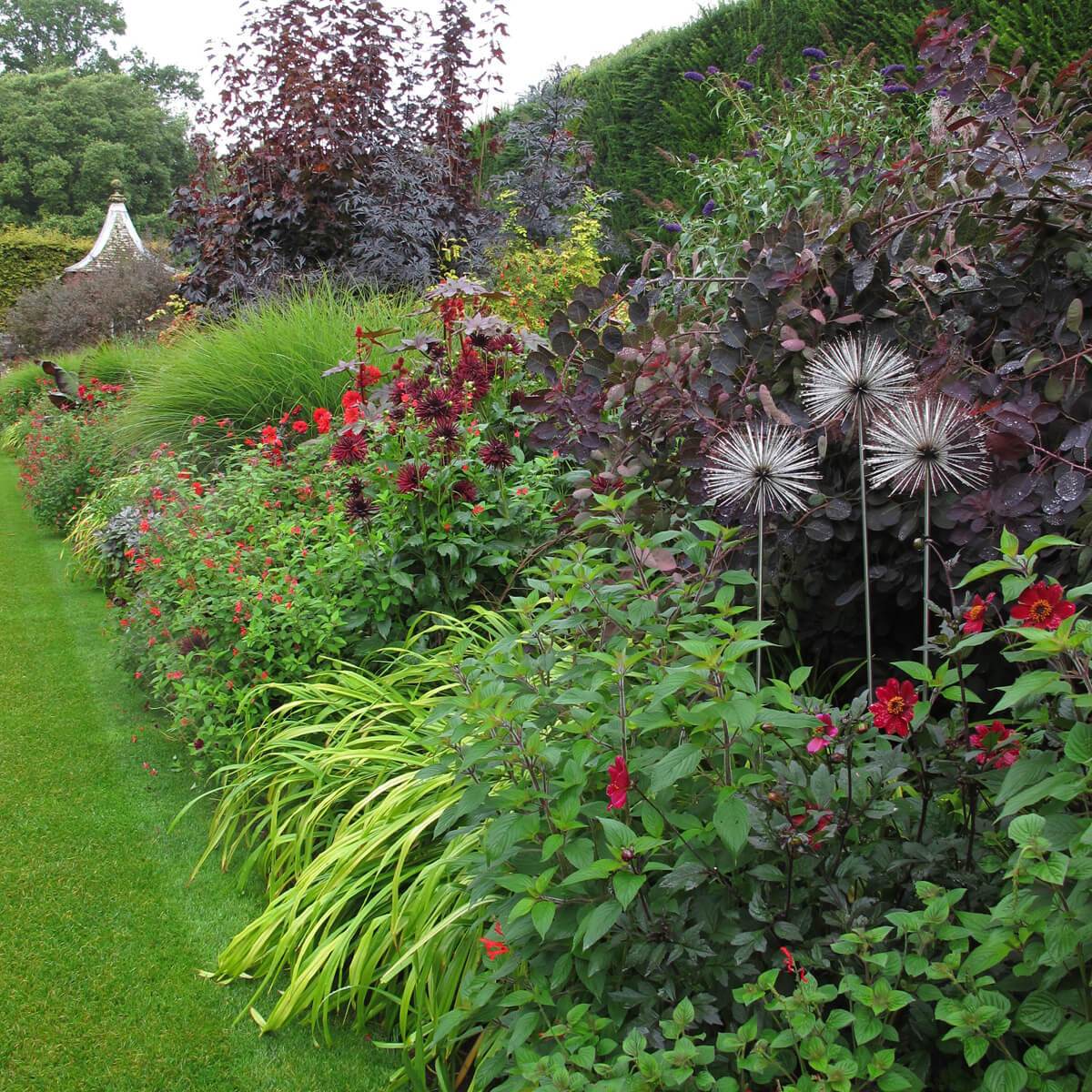 The red border at Hidcote – Susan Rushton